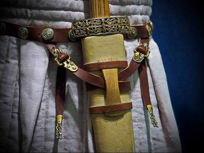 Baldric with 2 strap ends. - TRUE HISTORY SHOP | ARMOUR, HELMET ...