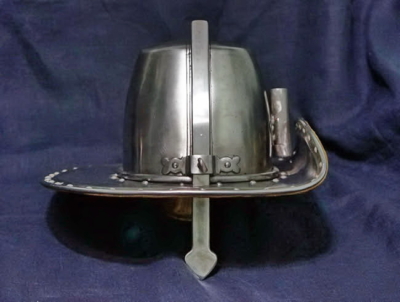 Helmet / Cavalier's Hat. XVII AD. - TRUE HISTORY SHOP | ARMOUR, HELMET ...