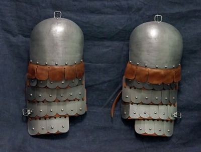 SPAULDERS - TRUE HISTORY SHOP | ARMOUR, HELMET, WEAPONRY, CLOTHES ...