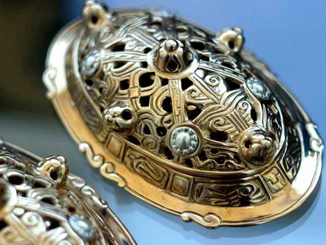 Turtle fibulas (pair). Birka / Bj735, type P51B, X century AD. - TRUE ...